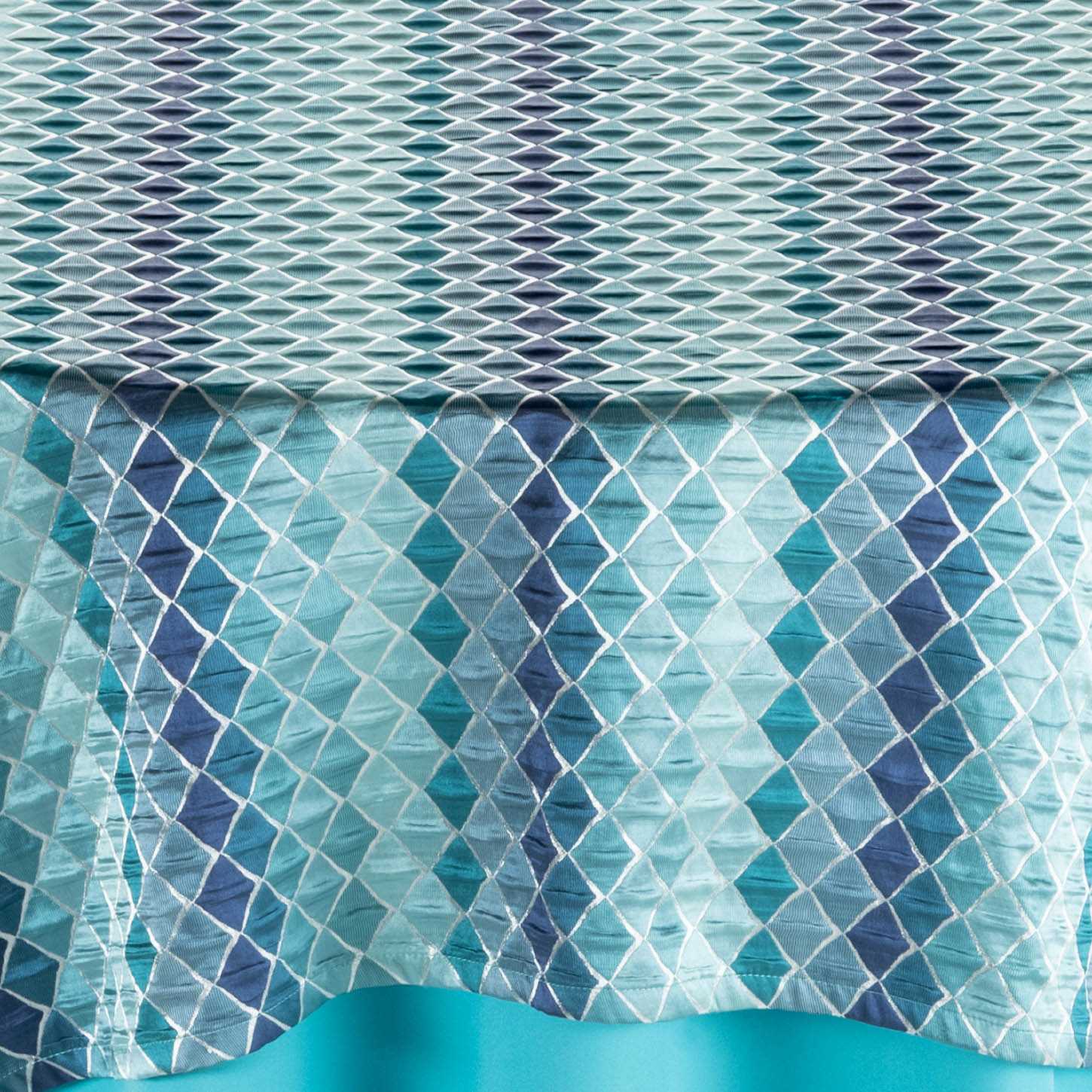 Water Diamond Gradient - Over The Top